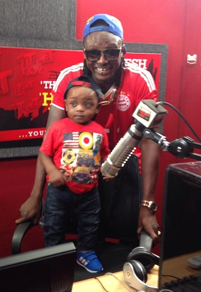 [Photos] Terry G aka 'Akpako Master' And His Lovely Son Visit HipTV ...
